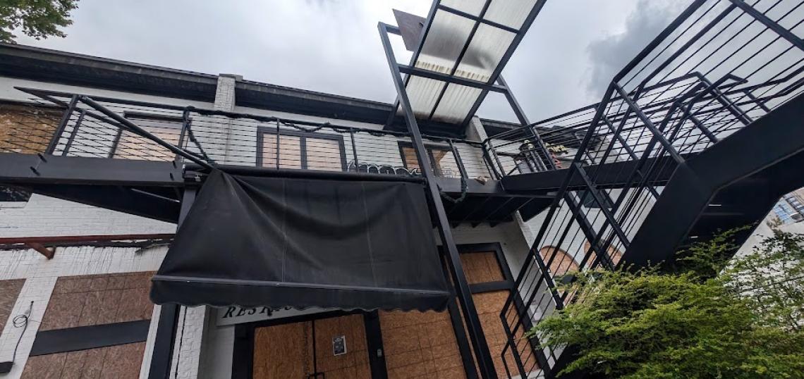 Trashy, idle Buckhead Village development site rankles neighbors | Urbanize Atlanta